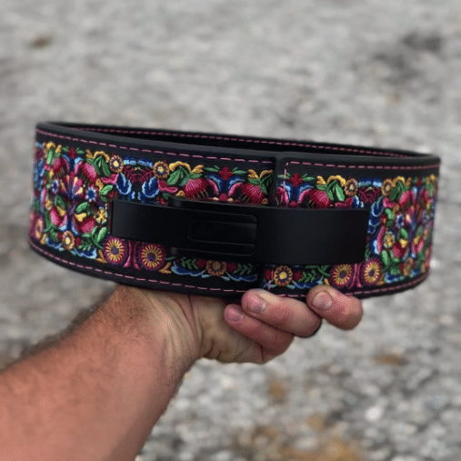 Start designing your custom weight lifting belt • Pioneer Fit
